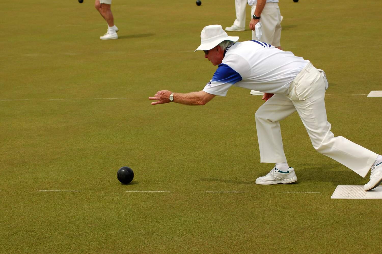Beginner’s Guide to Lawn Bowls | How to Play – Taylor Bowls Australia